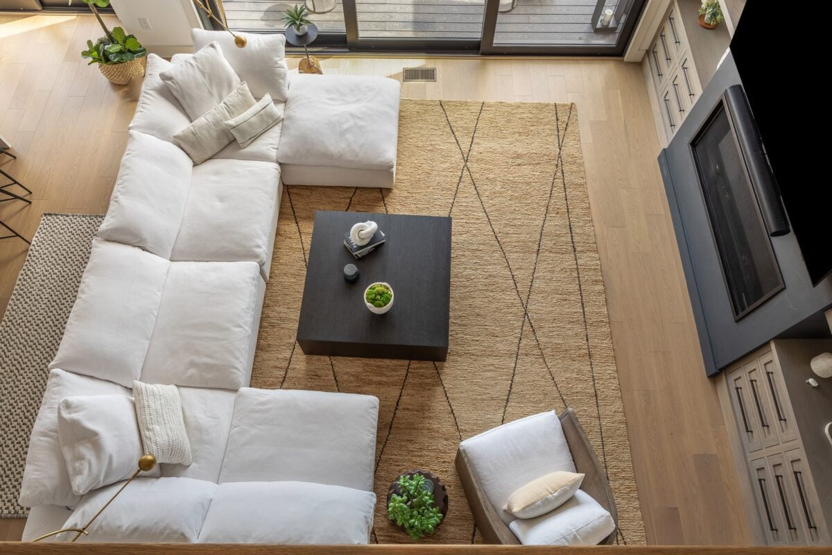 Lake House USA - Geri Designs
